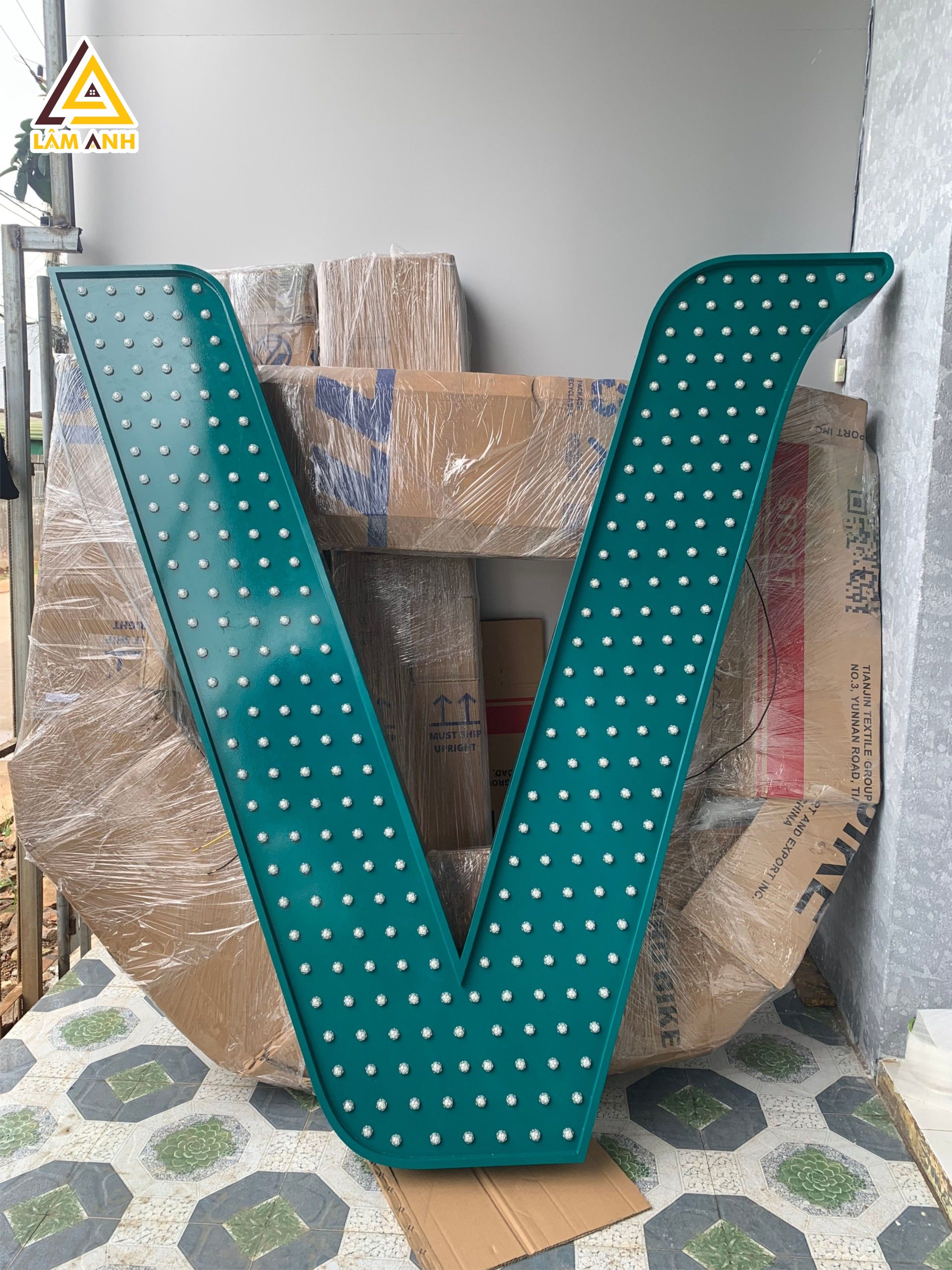 Gia công chữ Tole nổi tại bmt- Quảng cáo Lâm Anh